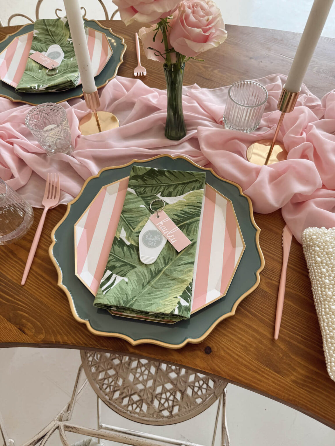 Baby Shower: The Baby Hills Hotel - BLONDIE IN THE CITY