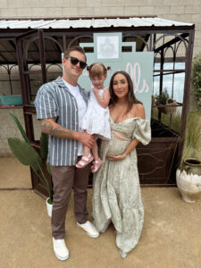 Baby Shower: The Baby Hills Hotel - BLONDIE IN THE CITY